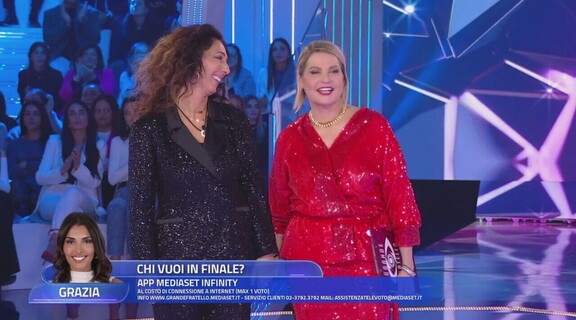 Donatella Mercoledisanto fa il suo ingresso in Studio - Grande Fratello ...