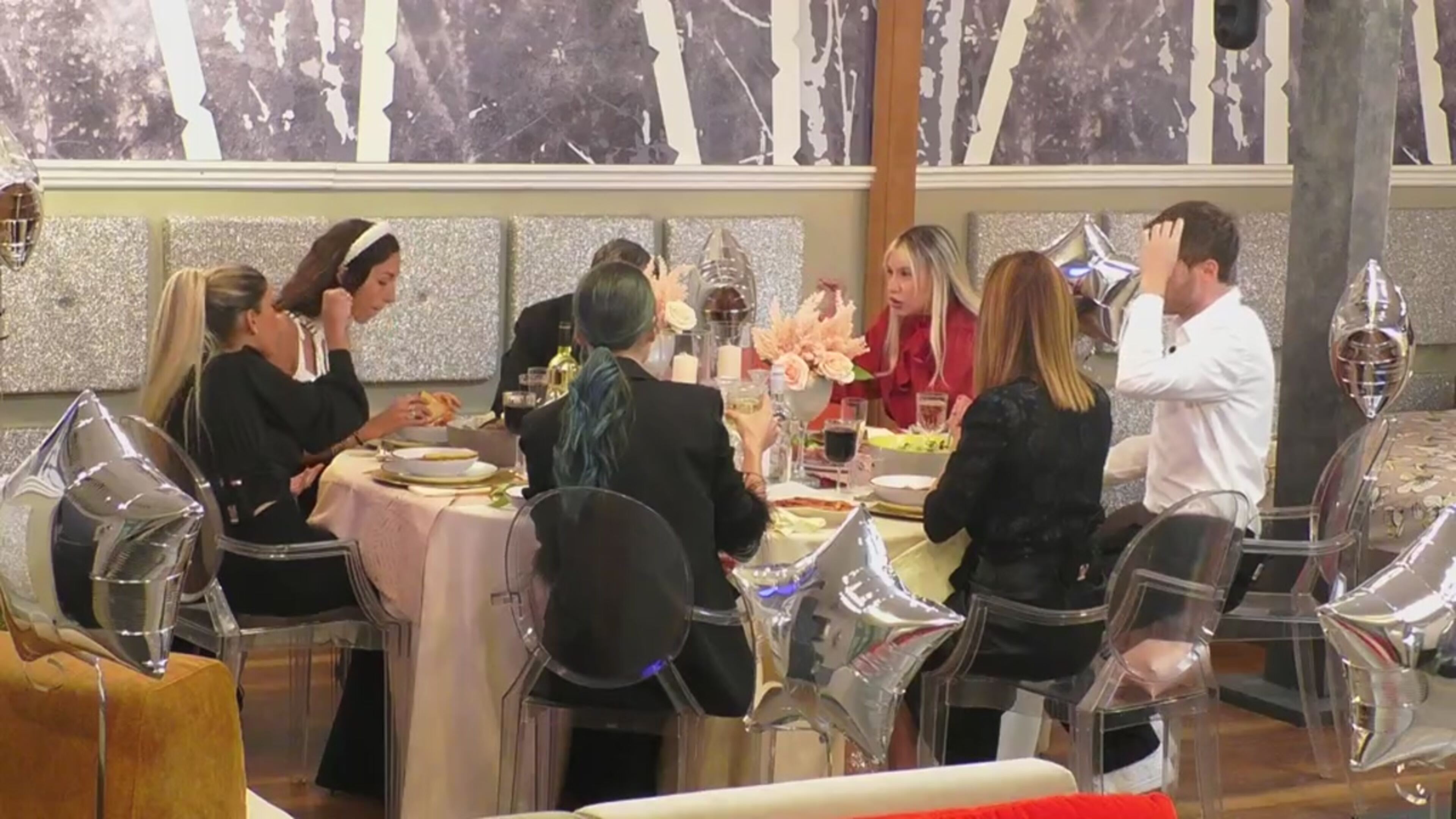 Piccole incomprensioni tra Oriana Marzoli e Micol Incorvaia - Grande ...