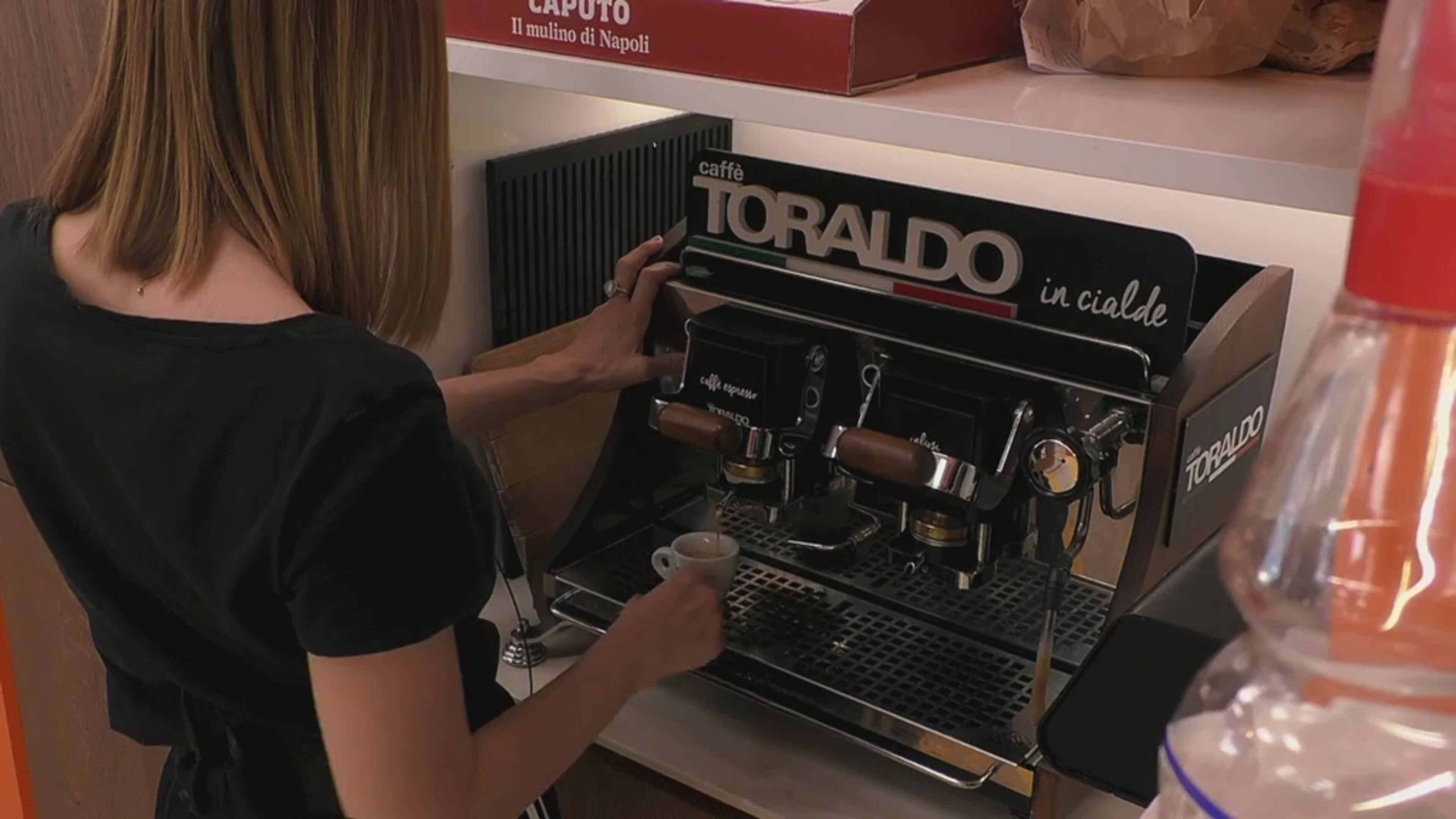 Il caffè pomeridiano di Milena Miconi e Nikita Pelizon - Grande Fratello | GF