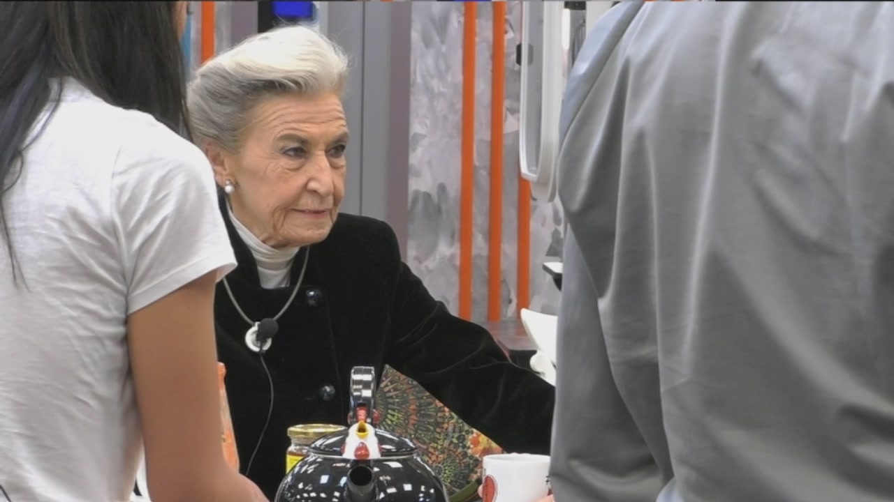 Barbara Alberti delusa per il comportamento di Adriana Volpe - Grande ...
