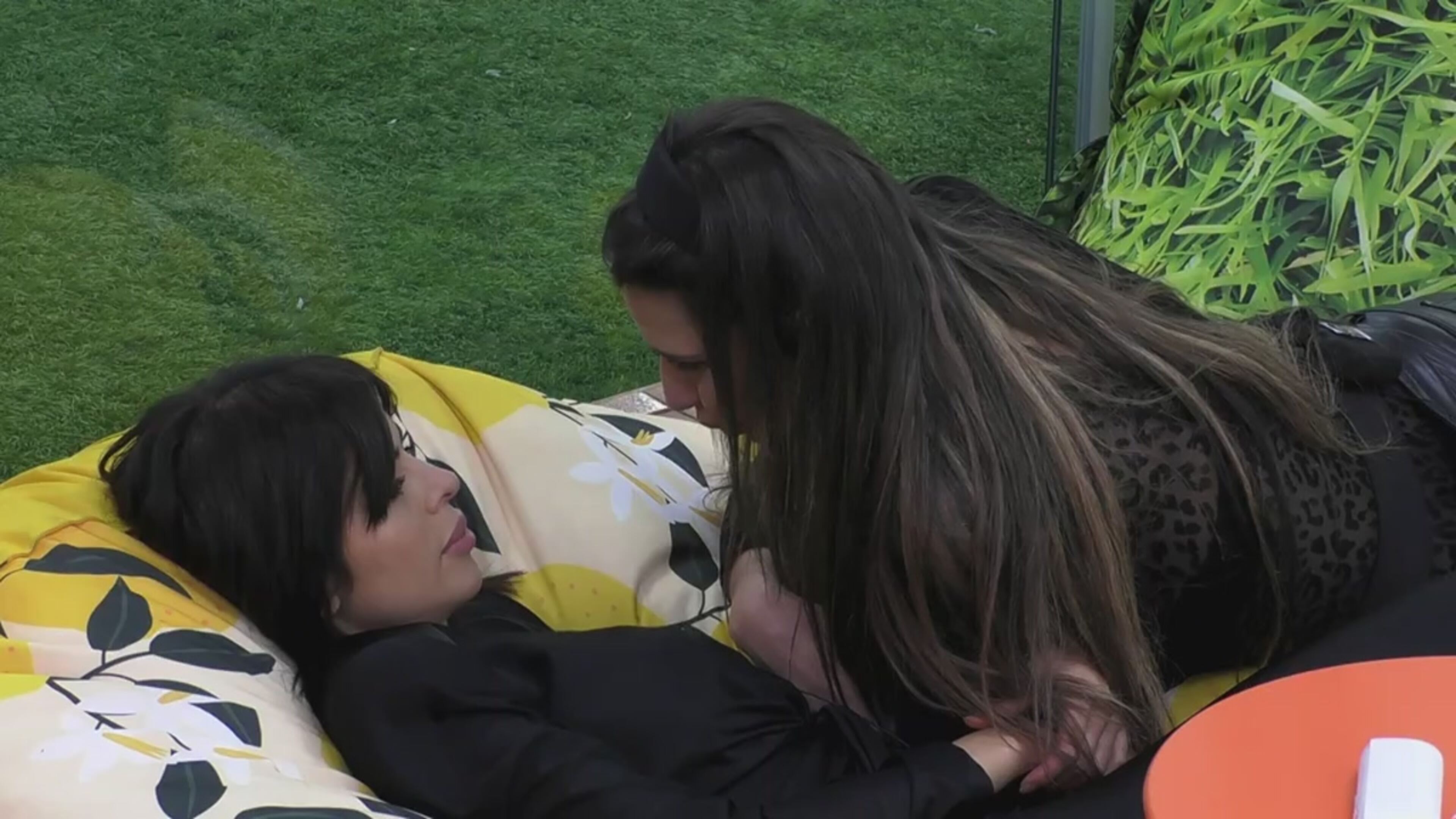 Sarah Altobello a Dana Saber: "Io vedo oltre, non mi sono mai omologata ...